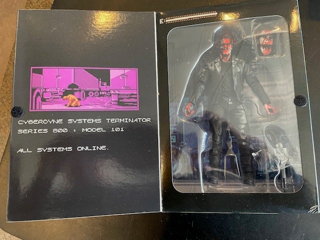 8 Bit Terminator Video Game Figure (open complete) Neca | Faraday Toys